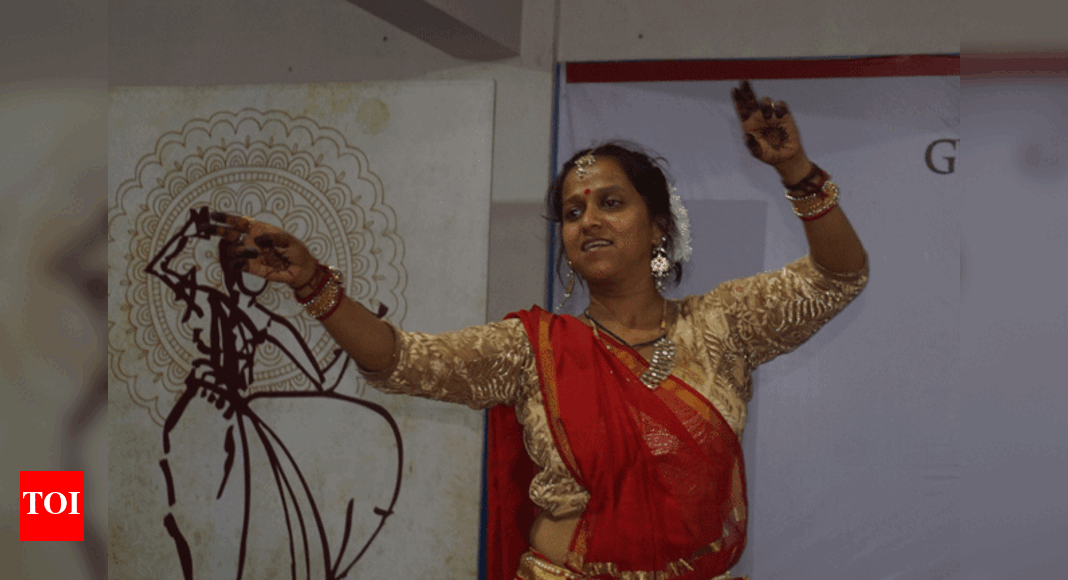 PM Modi sends best wishes to Kashi's Kathak dancer Soni Chaurasia ...