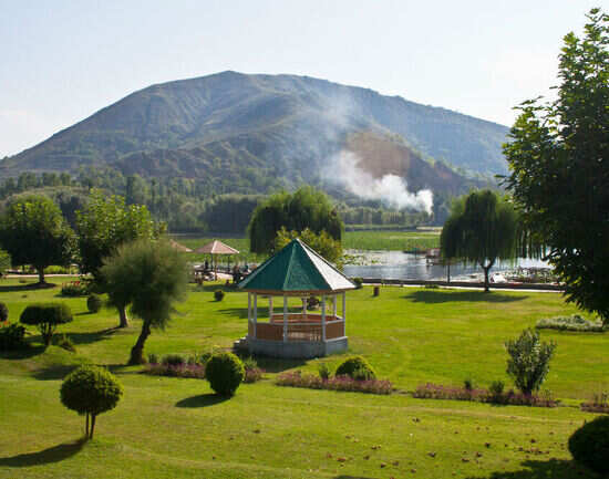 Manasbal Lake - Srinagar: Get the Detail of Manasbal Lake on TimesTravel