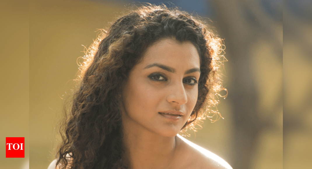 Isha Sharmaa quits Zee TV's Jamai Raja - Times of India