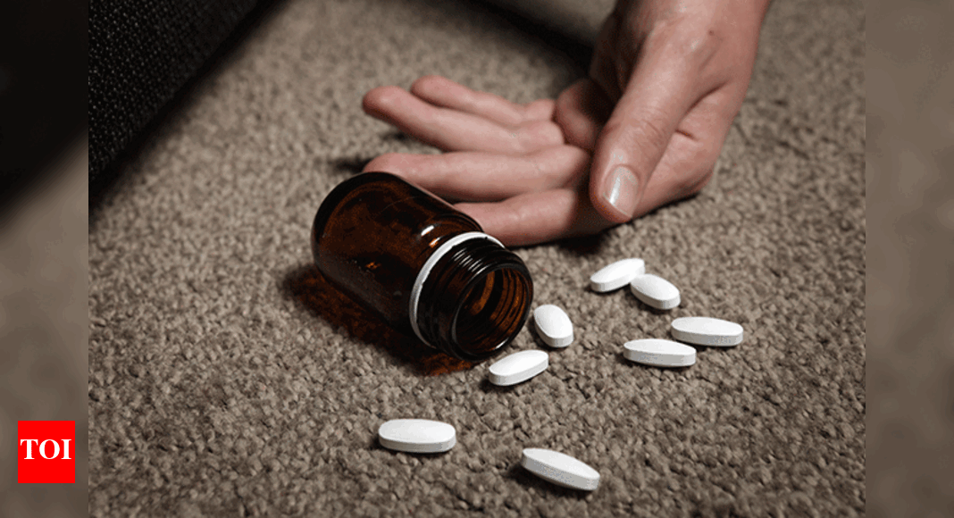 One in three calls to suicide helplines is about heartbreak | India ...