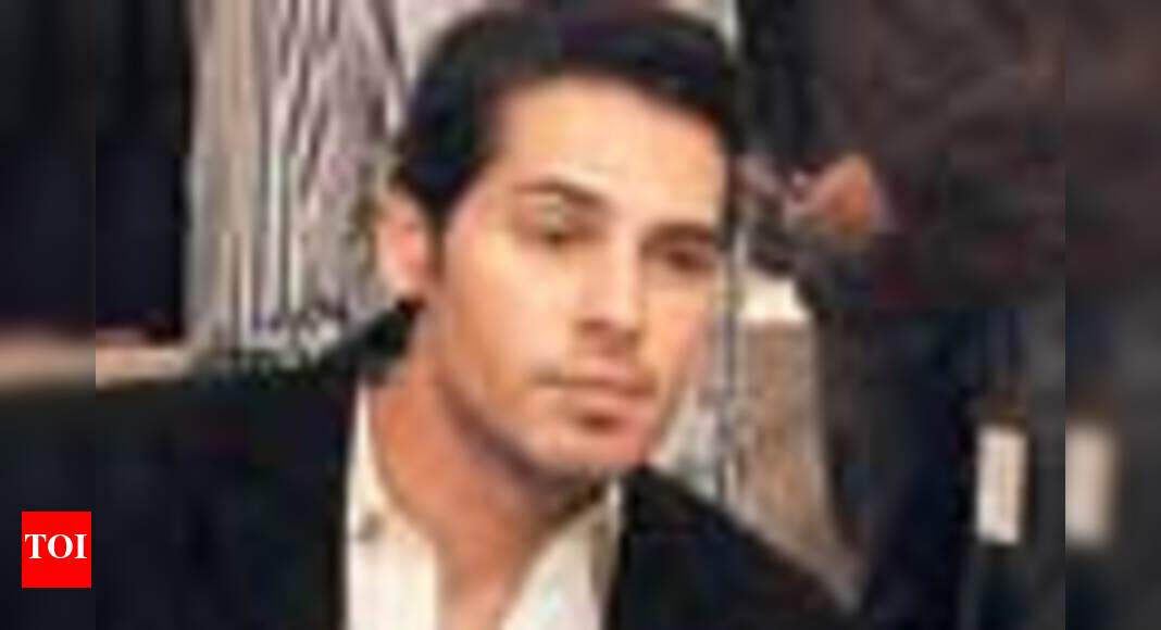 We missed Arjun, Dino on ramp | Hindi Movie News - Times of India