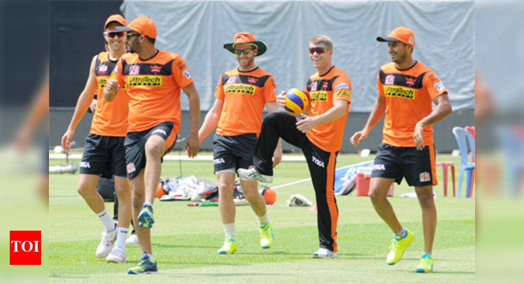 Batting heavy RCB begin hunt for elusive title against SRH | undefined ...
