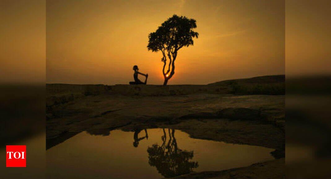 Smoking your way to health with ganja yoga - Times of India