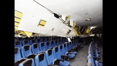 Portion of false ceiling crashes at Ghanekar auditorium, none hurt ...