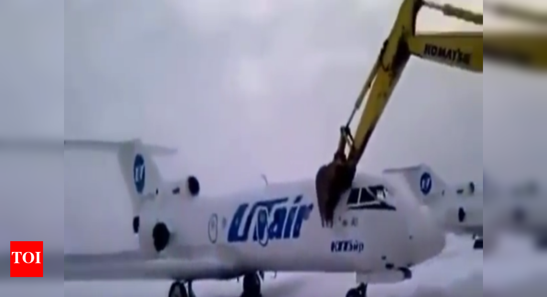 Almighty machine under attack from spurned employee? - Times of India