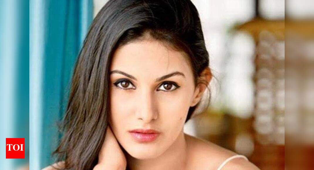 Amyra gets a special gift from Jackie Chan | Hindi Movie News - Times ...