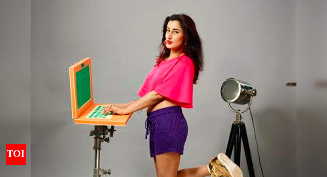 Saloni Chopra gets shy while shooting intense intimate scenes - Times ...