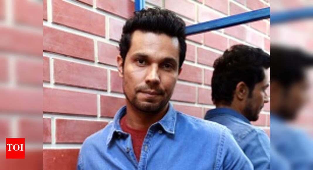 We celebrate Rakhi and also give behen ki gaali: Randeep Hooda ...