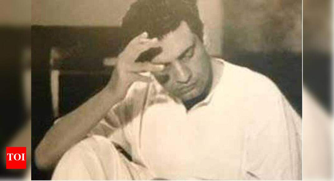 Rare photographs of Ray | Kolkata News - Times of India