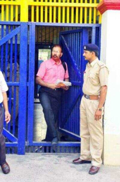 DG Vanzara launches website to aid political foray | Ahmedabad News ...