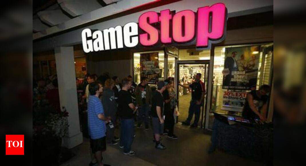 GameStop cuts Q2 forecast - Times of India