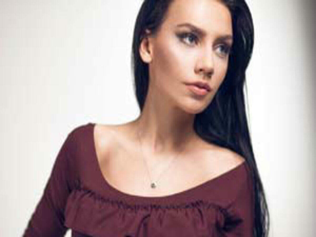 Endrra Kovaci is Miss World Albania 2016