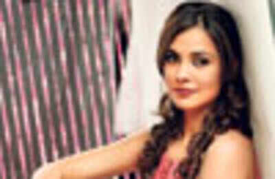 Lara hasn't said 'yes' to Mahesh | Hindi Movie News - Times of India