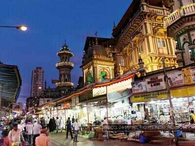 Time for malpuas and kebabs at Minara Masjid! - Times of India