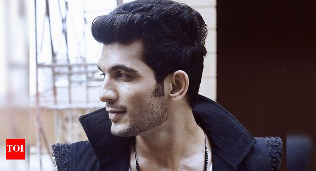 Arjun Bijlani of Naagin wins first Best Actor award - Times of India