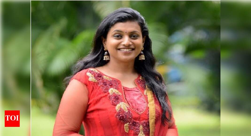 Actress Roja is going to host a new show 'Racha Banda' - Times of India