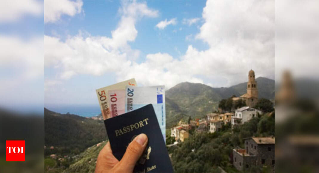 How to safeguard your money while travelling - Times of India