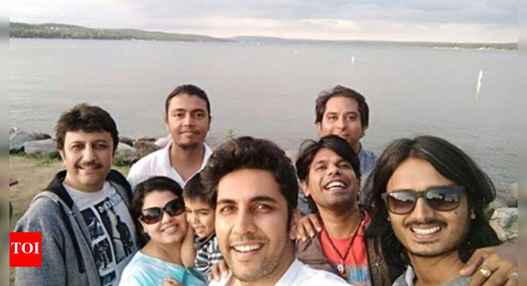 Parth Oza enjoying his concerts and tour in USA | Gujarati Movie News ...