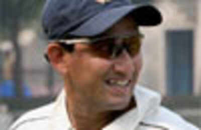 Agarkar help Mumbai to reduce Hyderabad at 223 for seven | New Zealand ...