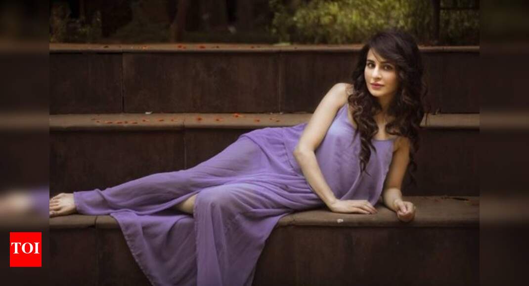 Sachi of Balika Vadhu aka Roop Durgapal is no less than a style diva ...