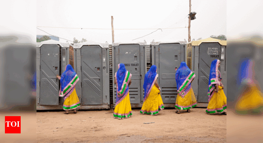 16 districts open-defecation free, 661 more to go | India News - Times ...