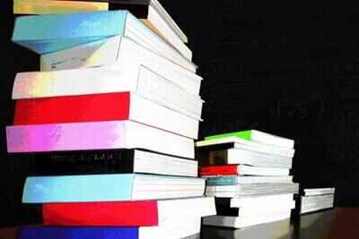 A bank that lends books to poor students | Chennai News - Times of India