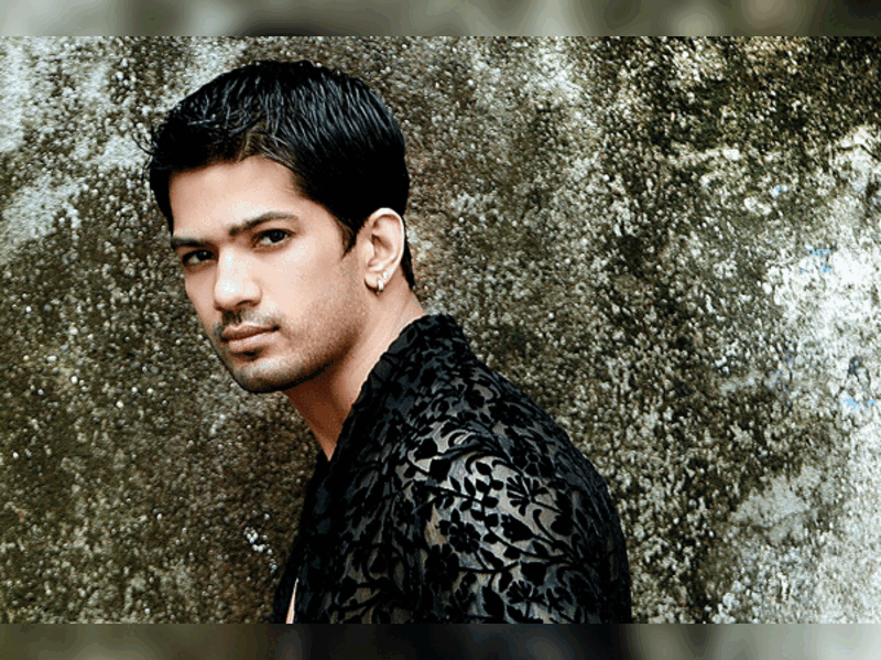 Amit Tandon's newest music single will make you groove - Times of India