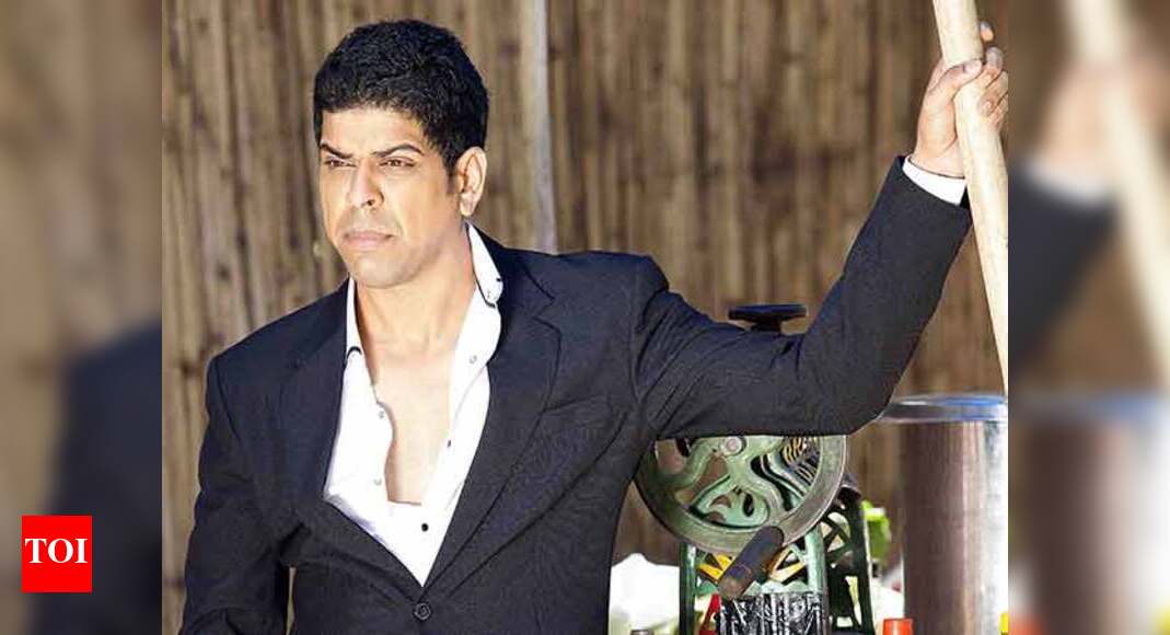 Murli Sharma finally shares the same frame with Nana Patekar | Hindi ...