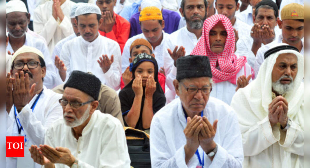 Eid celebrated across India | India News - Times of India