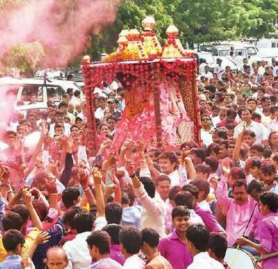Rs 7 crore bids for Jain monk's last rites | Mumbai News - Times of India
