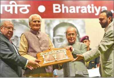 Gujarat litterateur gets Jnanpith award | Delhi News - Times of India