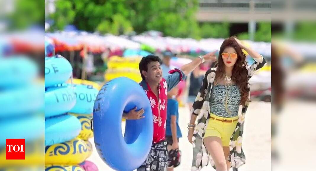 Kelor Kirti Movie Review {1.5/5}: Critic Review of Kelor Kirti by Times ...