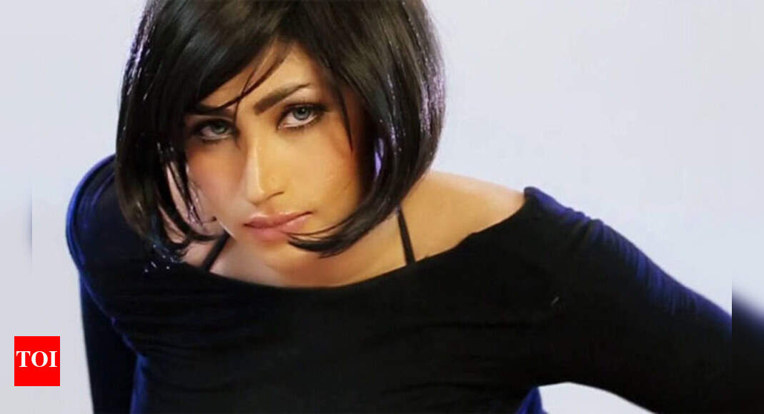 Qandeel Baloch, Pakistani model, killed by brother - The Times of India