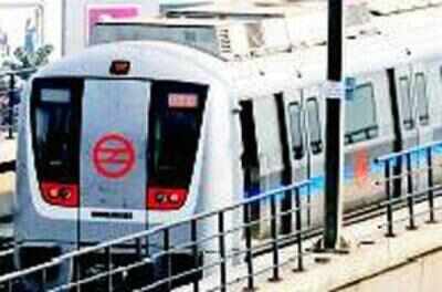 Soon, half of Metro gates to go card-only | Delhi News - Times of India