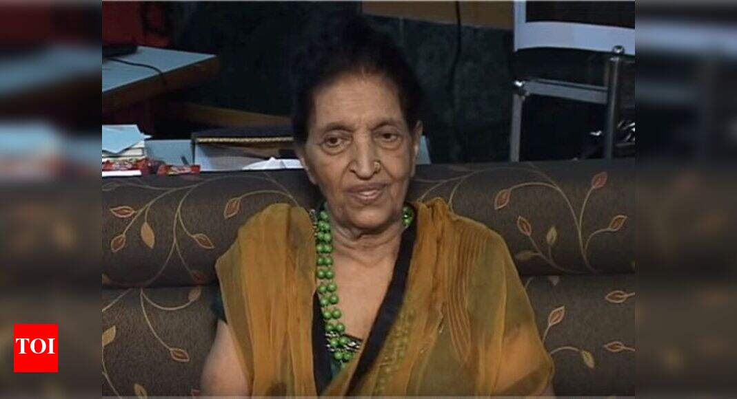 Legendary playback singer Mubarak Begum passes away | Hindi Movie News ...