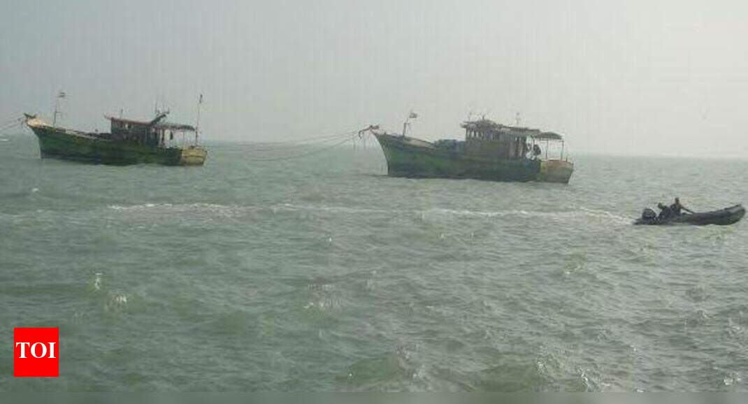 Two Navy boats submerged after fire at Naval Dockyard | Mumbai News ...