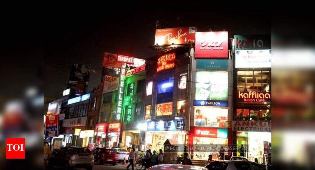 How ‘young’ Noida Sector 18 market turned into a family zone | Noida ...