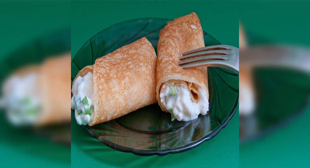 Vegetable Cheese Dosa Recipe: How to Make Vegetable Cheese Dosa Recipe ...