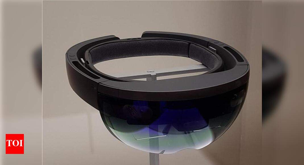 Google’s VR plans target Microsoft Hololens and not Oculus Rift - Times ...
