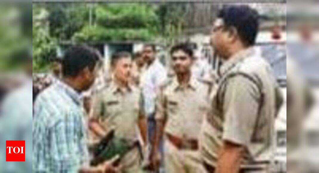 Neighbour killed over parking fight | Kolkata News - Times of India