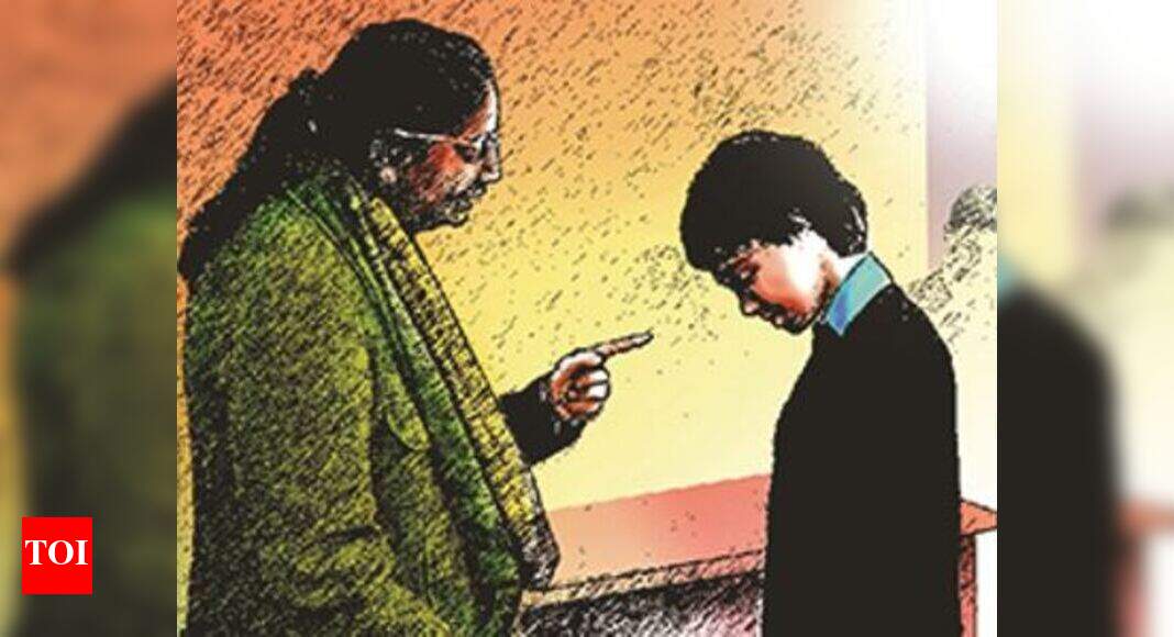 Teacher suspended for slapping students | Ranchi News - Times of India