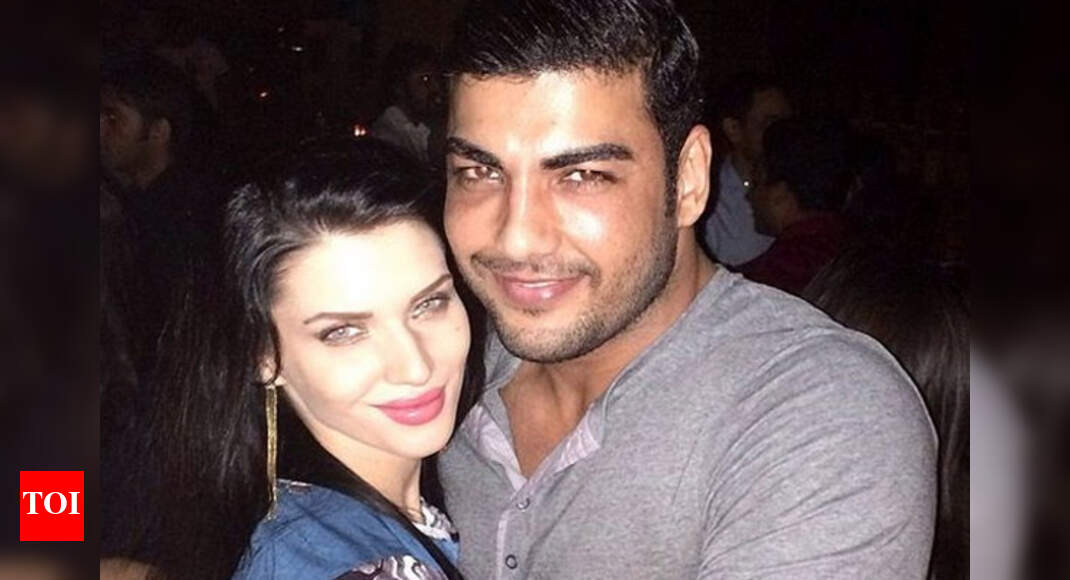'Emotional Atyachar' host Pravesh Rana to marry Scarlett Wilson - Times ...
