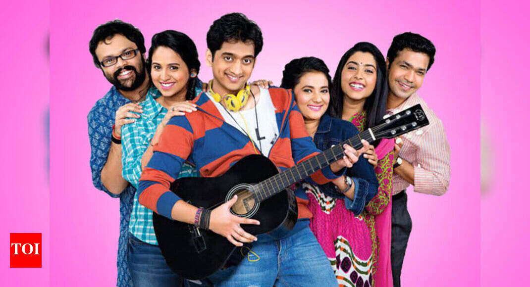 D3 actors reunite, this time for a play - The Times of India