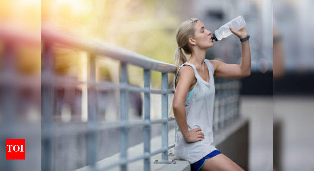 5 ways water can help you lose weight - Times of India
