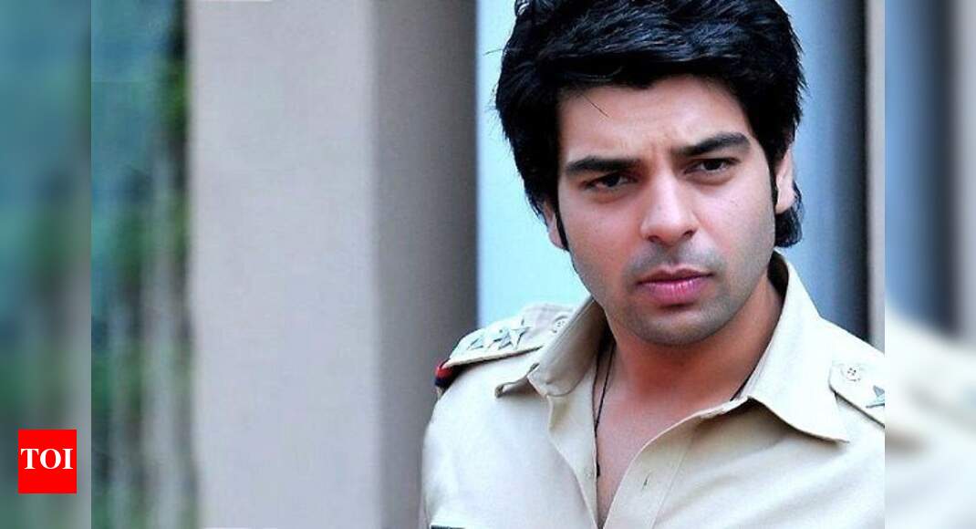 Vipul Roy gets stuck in Mumbai rains, this is how he reached his sets ...