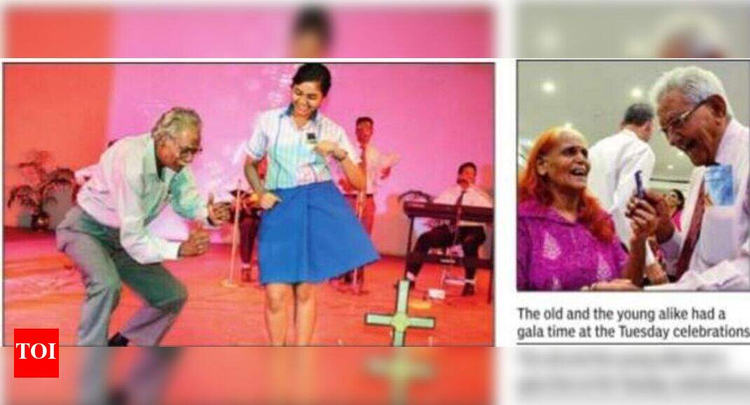 Anglo-Indians dance blues away on their day | Kolkata News - Times of India