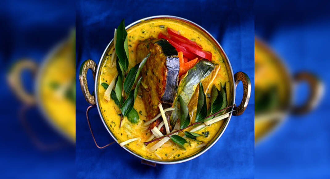 Pomfret Moilee Recipe: How to Make Pomfret Moilee Recipe | Homemade ...