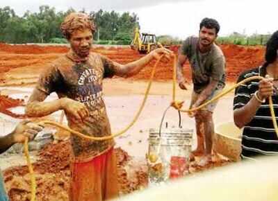 Well-diggers battling to retain relevance in a drying landscape ...