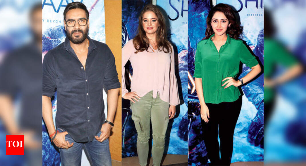Ajay Devgn unveils the trailer of 'Shivaay' | Hindi Movie News - Times ...