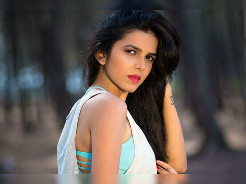 Mitali celebrates her pet's birthday - Times of India